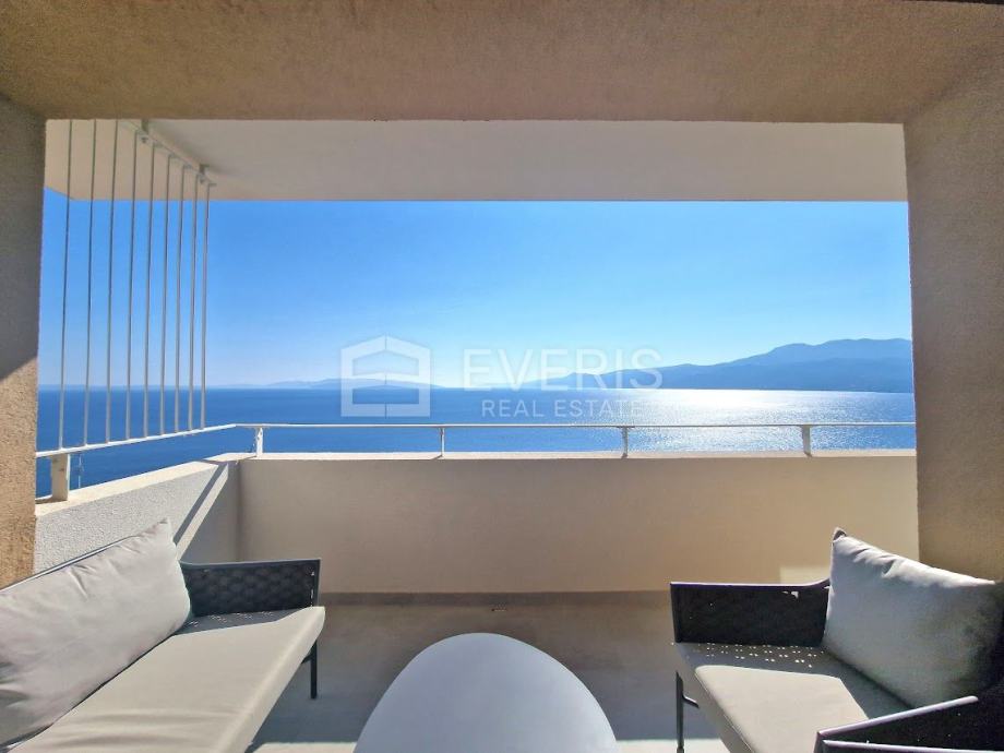 Rijeka, Kantrida, luksuzan stan 115 m2 s pogledom na more, najam (iznajmljivanje)