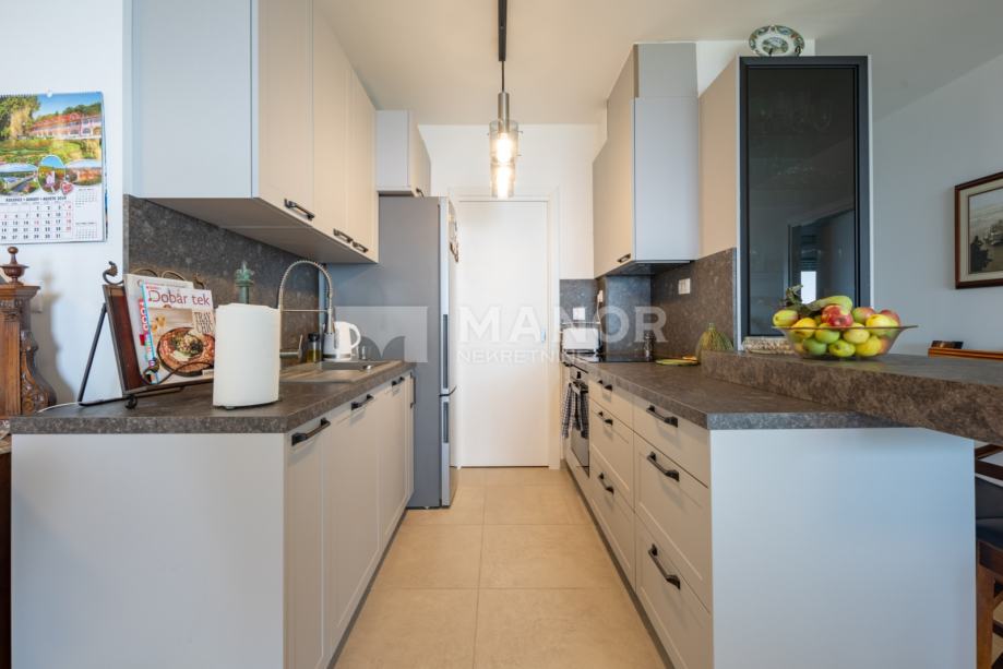 RIJEKA, KANTRIDA - Samo kod nas! 3S+DB stan s pogledom u novogradnji ...