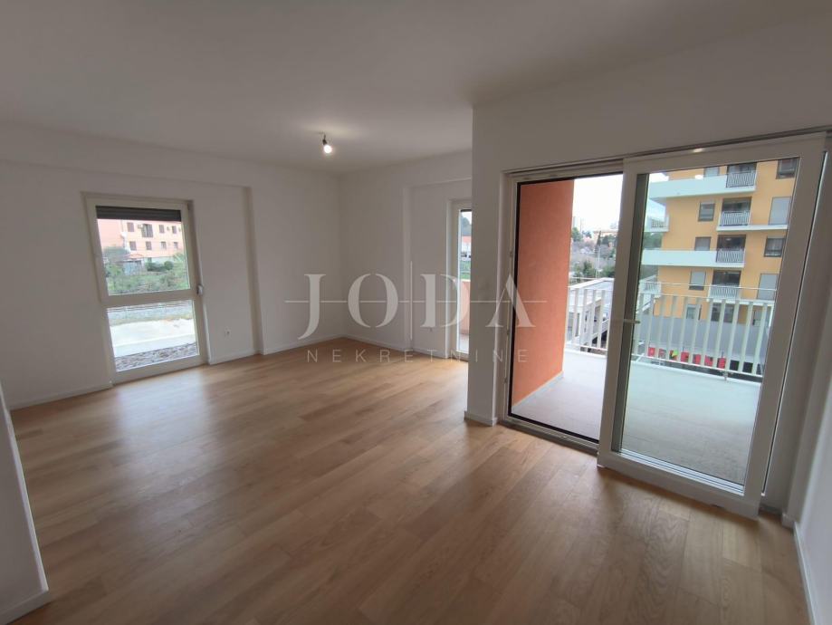 Rijeka, Kantrida RIO (prodaja)