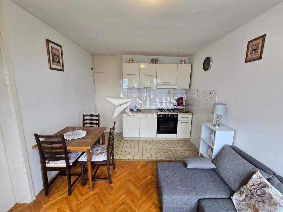 Rijeka, Krnjevo – 1S stan s kuhinjom, dnevnim boravkom, lođom i pogled ...