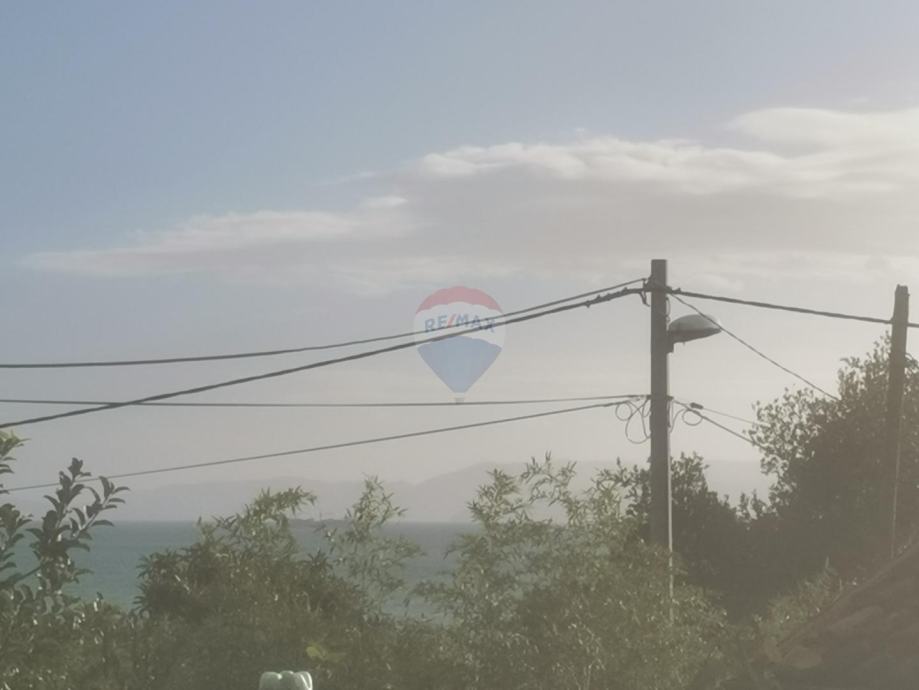 Rijeka, Krnjevo, samostojeća kuća 63 m2 s okućnicom (prodaja)