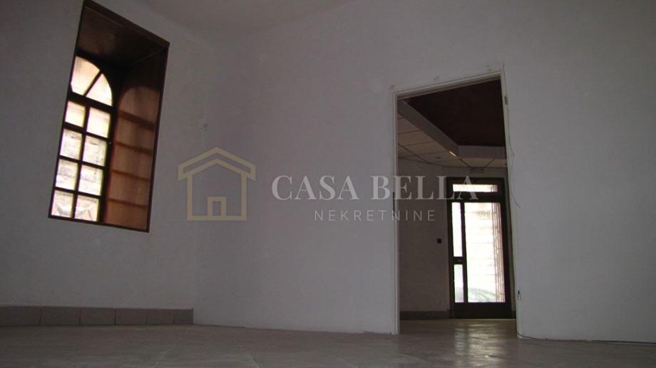 Rijeka, Pomerio, Poslovni prostor, 89m2 (prodaja)