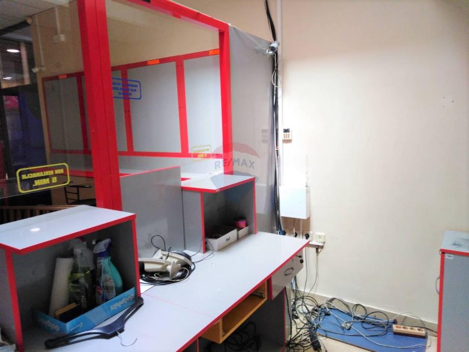 RIJEKA - POSLOVNI PROSTOR 25m ZA NAJAM (iznajmljivanje)