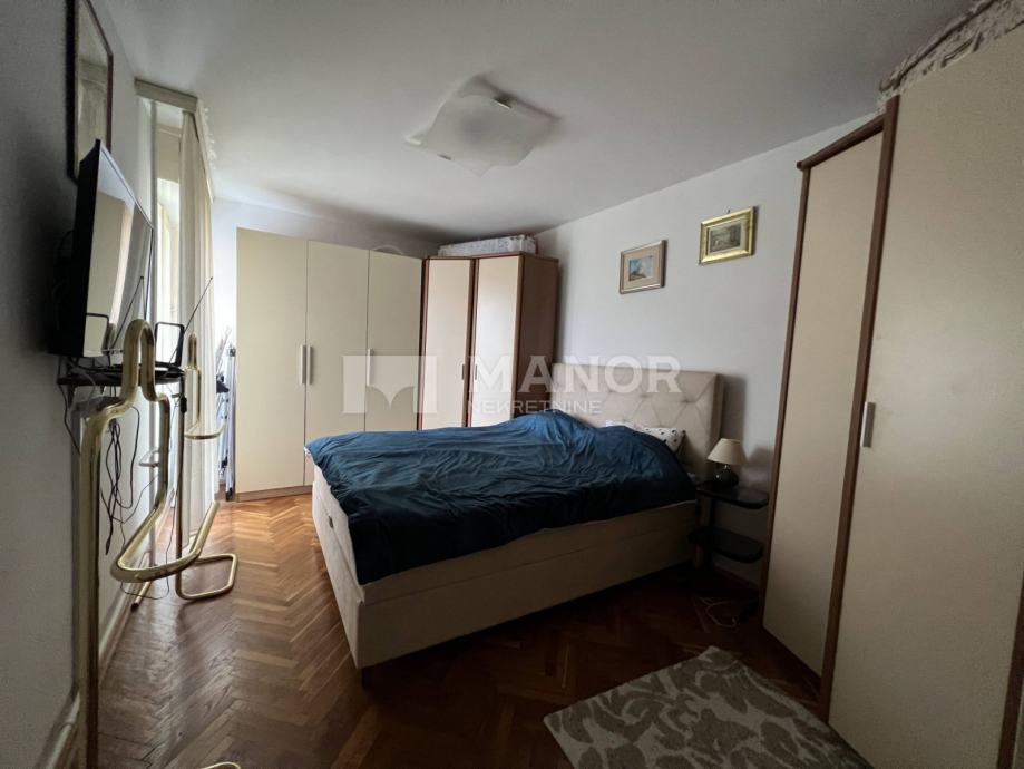 RIJEKA, RASTOČINE - Adaptiran 3S KL stan, zgrada s liftom (prodaja)