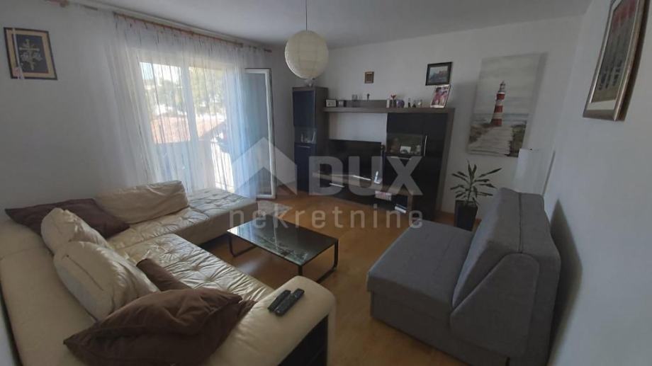 RIJEKA, RASTOČINE - Stan 2SKL sa lođom i pogledom na more (prodaja)