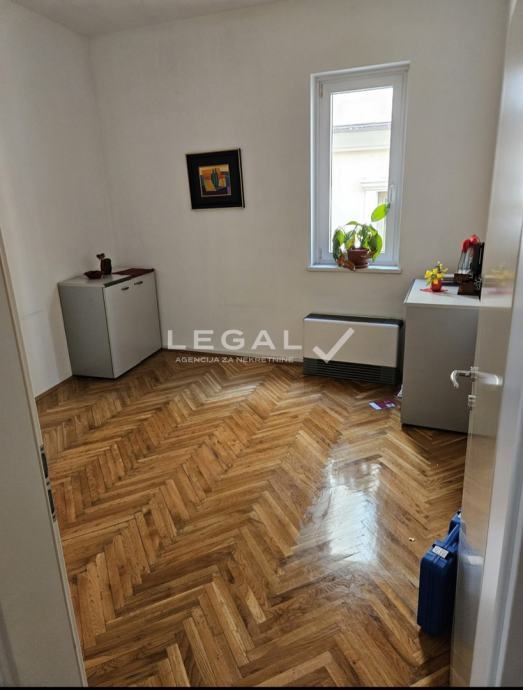 RIJEKA-STRI GRAD, POSLOVNI PROSTOR (iznajmljivanje)