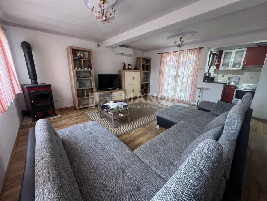 RIJEKA, TRSAT - Etaža kuće / 3S+DB stan, 116 m2 (prodaja)