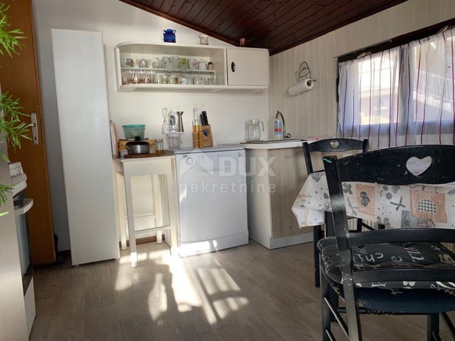 RIJEKA, TRSAT - etaža kuće, 90,62 m2, 3S+DB, GARAŽA, PREDIVAN PANORAMS ...