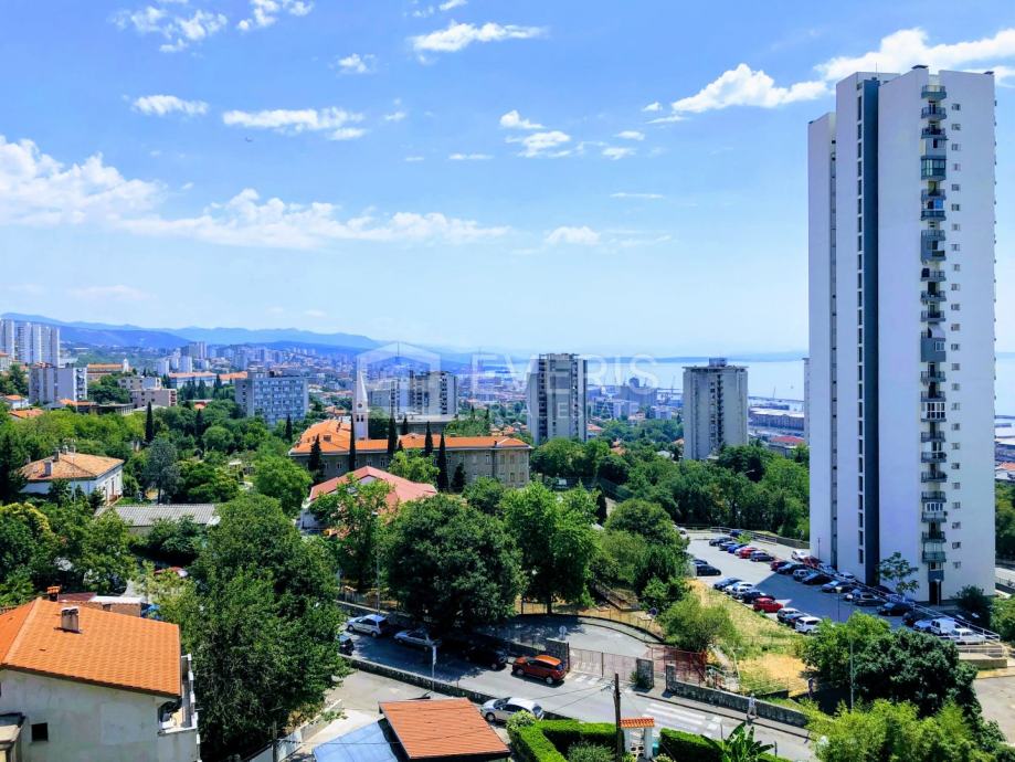 Rijeka, Turnić, namješten stan 57 m2 (prodaja)