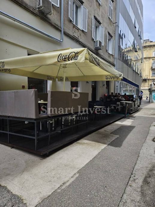 RIJEKA, uhodani kafić s terasom, catering u centru grada - prilika ...