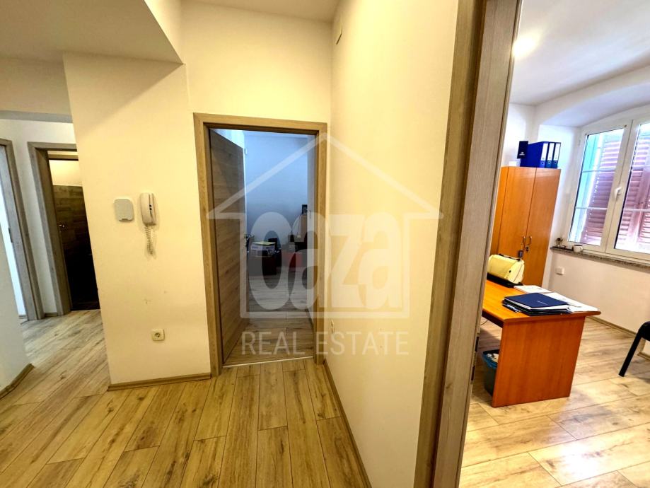 Rijeka - ulica do Korza, uređen stan/poslovni prostor 94,34 m2 ...