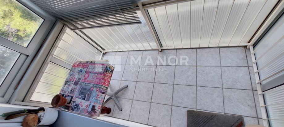 RIJEKA, ZAMET - 2S KL stan, 3.kat, pogled na more (prodaja)