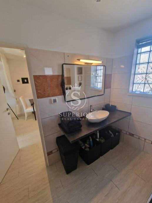 ROVINJ, 2 STUDIO APARTMANA (prodaja)