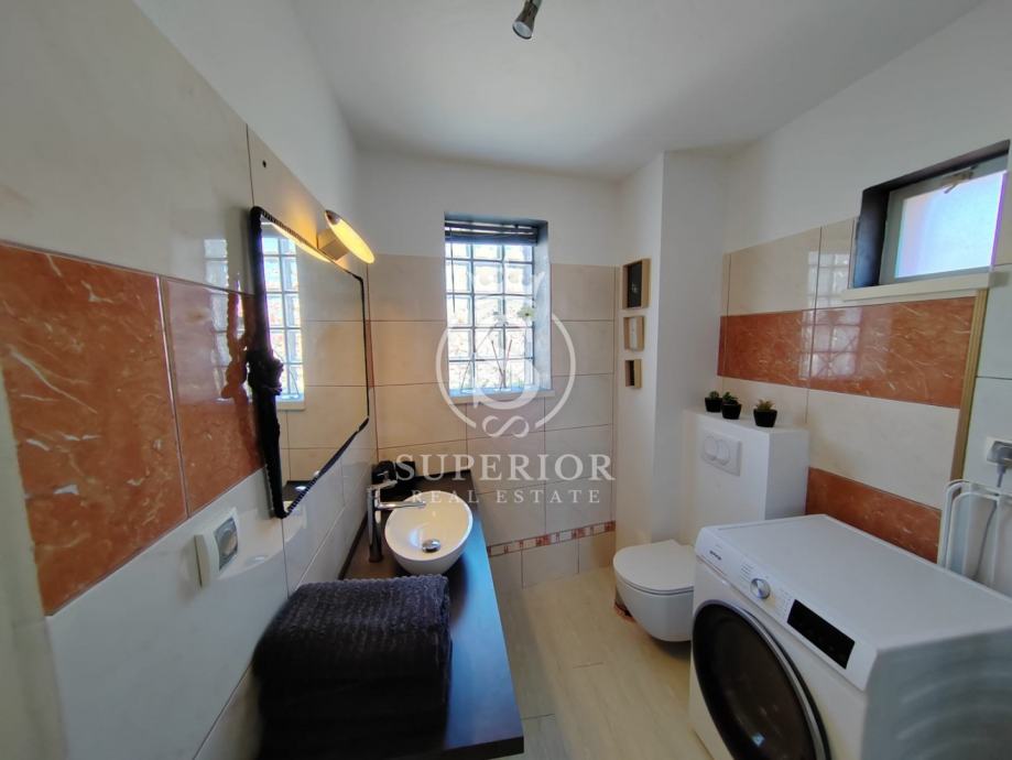 ROVINJ, 2 STUDIO APARTMANA (prodaja)