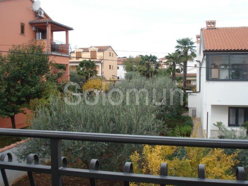 ROVINJ - Prekrasan dvosoban stan na prvom katu! (prodaja)