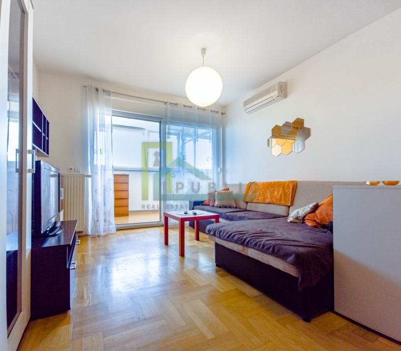 RUDEŠ 50 m2, Dinarski put (lijep 2.5 soban stan + garaža) (iznajmljivanje)