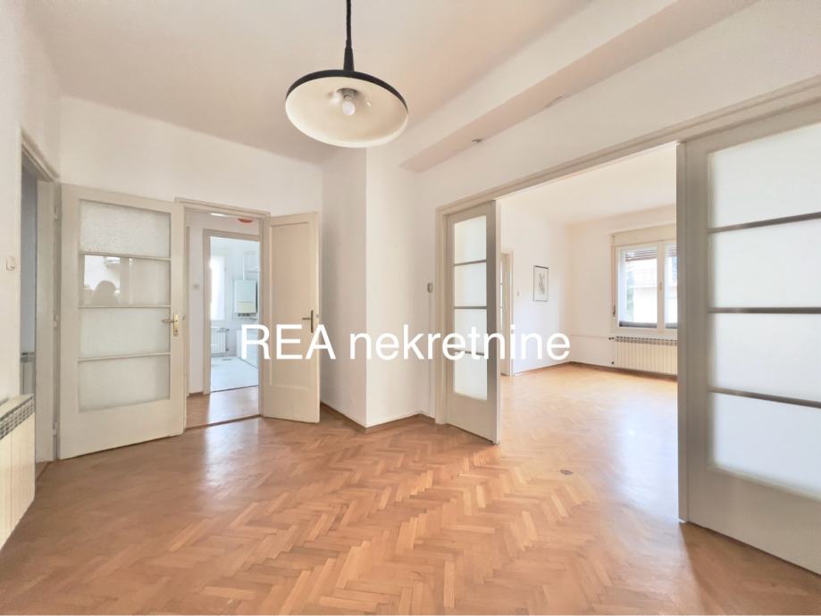 Šalata, top lokacija, Vinkovićeva, stan s garažom (prodaja)