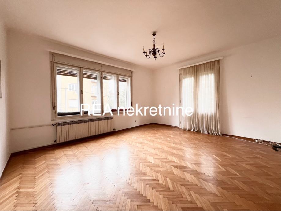 Šalata, top lokacija, Vinkovićeva, stan s garažom (prodaja)