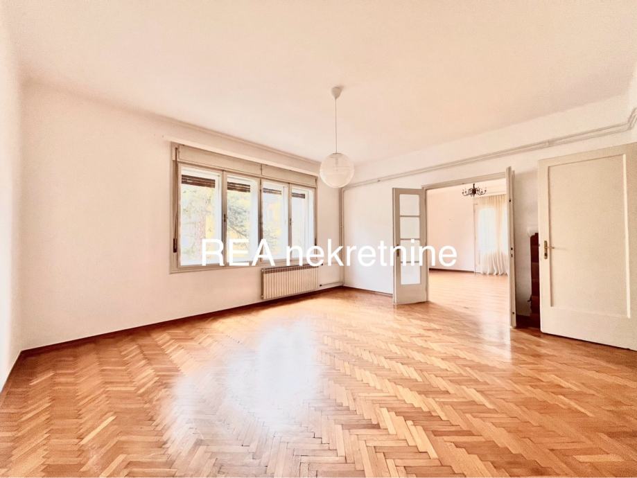 Šalata, top lokacija, Vinkovićeva, stan s garažom (prodaja)