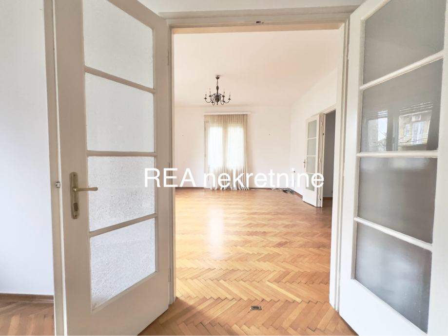 Šalata, top lokacija, Vinkovićeva, stan s garažom (prodaja)