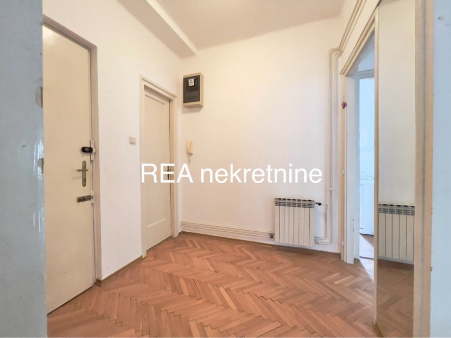 Šalata, top lokacija, Vinkovićeva, stan s garažom (prodaja)