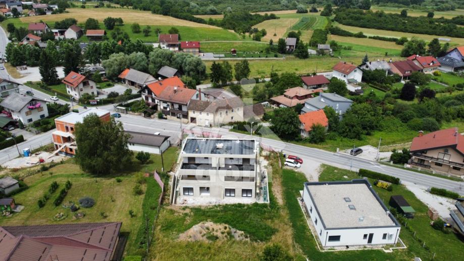 SAMOBOR, MALA RAKOVICA, STAN 61,35m2+GARAŽA I PM. (prodaja)