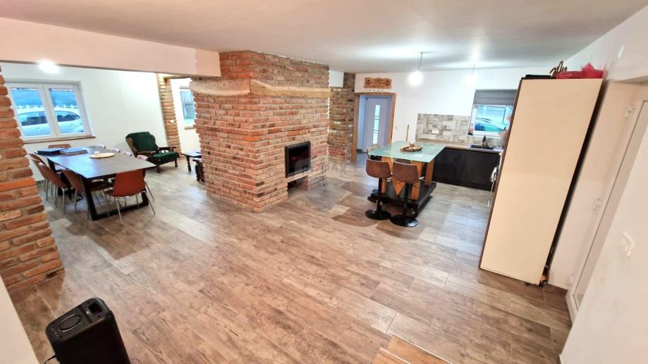 SAMOBOR okolica, Petkov Breg, kuća 240m2 (4SB+DB) +poslovni prostor ...