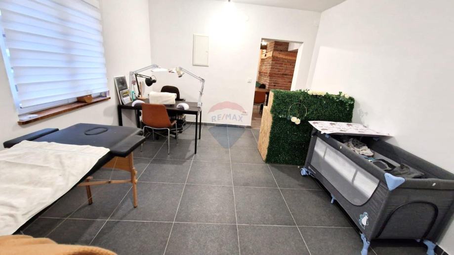 SAMOBOR okolica, Petkov Breg, kuća 240m2 (4SB+DB) +poslovni prostor ...