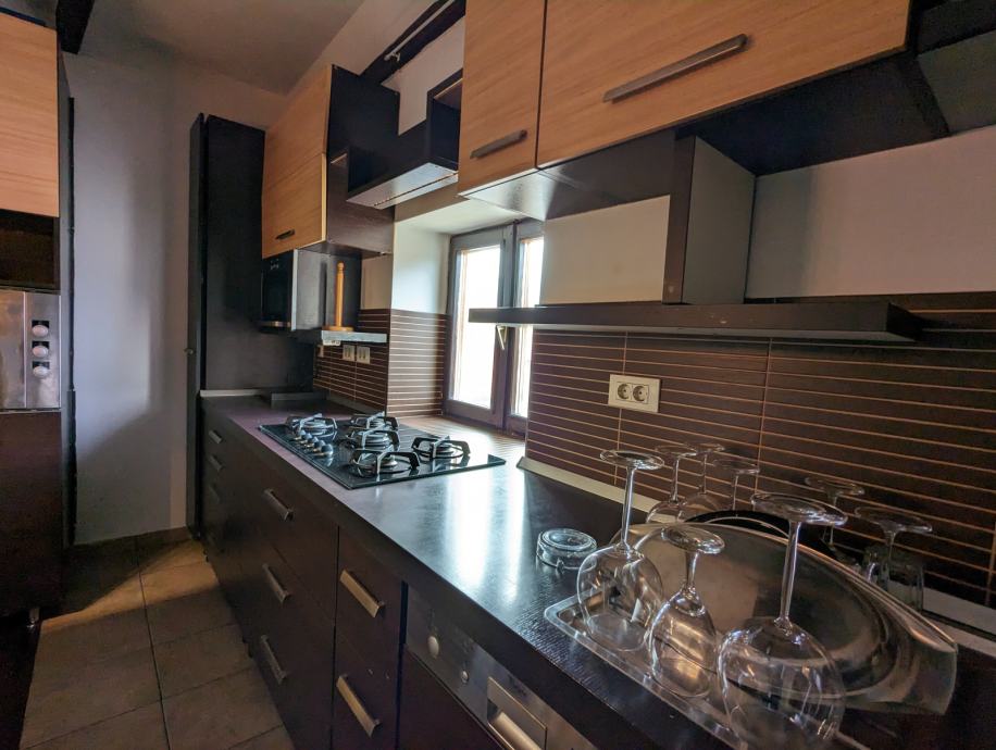 SAMOBOR, Perkovčeva ulica, Četverosoban stan, 100 m2, parking ...