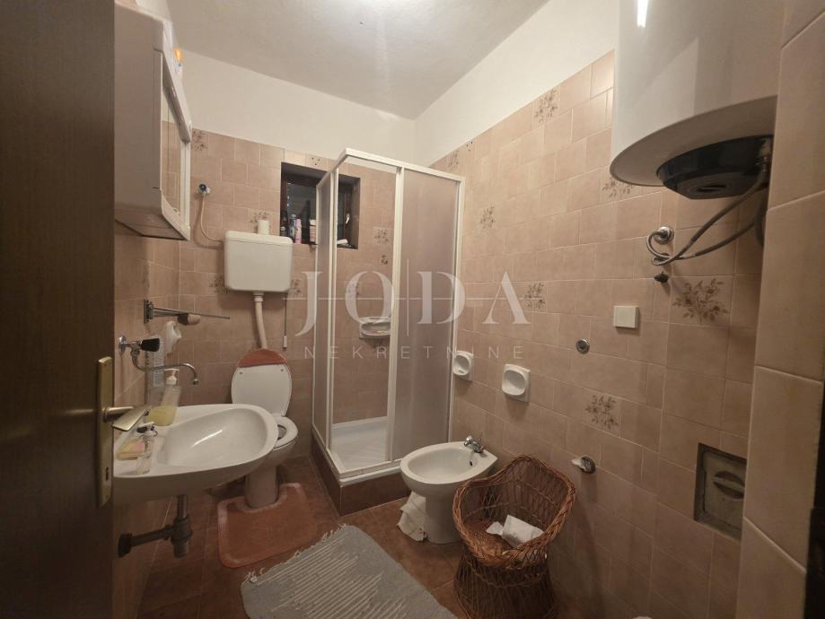 SENJ, Kuća sa garažom (prodaja)