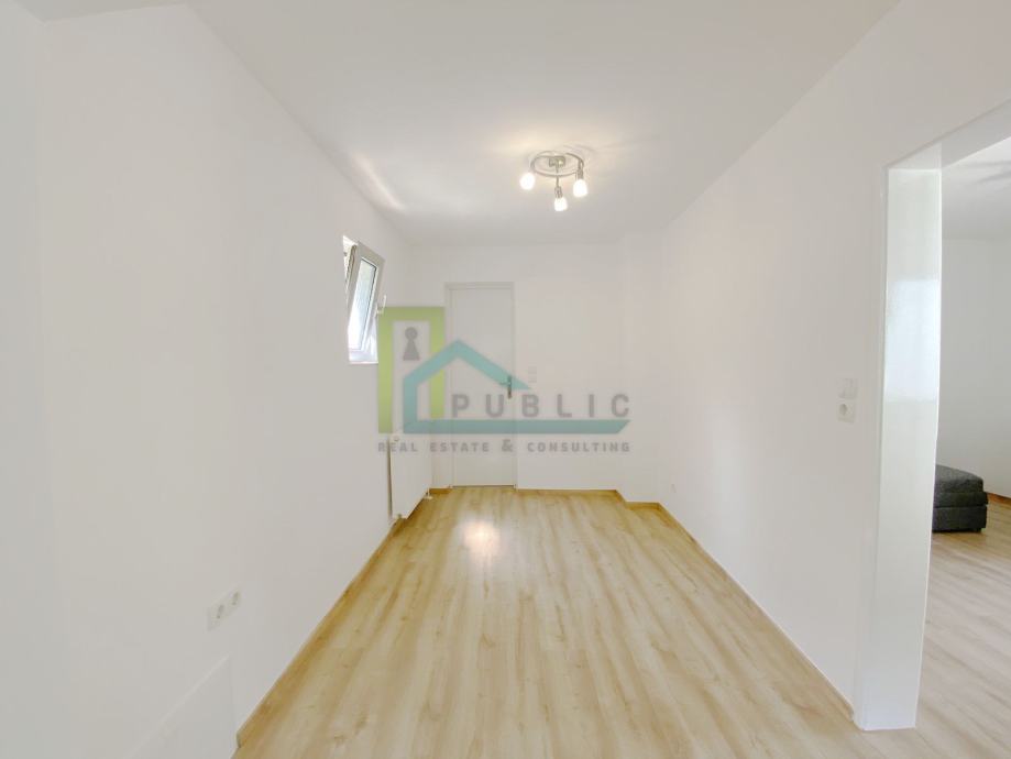 ŠESTINSKI DOL 30m2 (prekrasna dvorišna kućica + terasa) (iznajmljivanje)