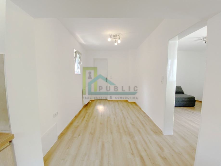 ŠESTINSKI DOL 30m2 (prekrasna dvorišna kućica + terasa) (iznajmljivanje)