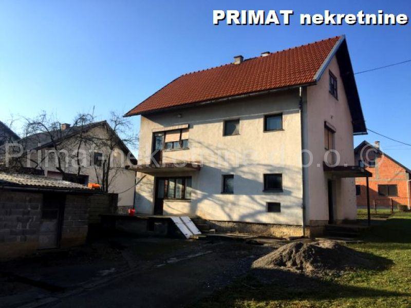 Hitno! Sjeverna lika - Plaški - Kuća na tri etaže (prodaja)