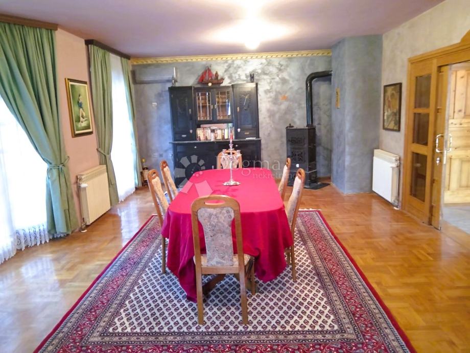 Skriveni dragulj i elegancija u srcu prirode (prodaja)