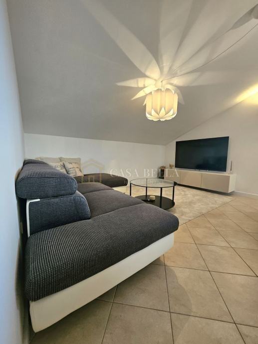 Škurinje, Rijeka- 60m2, potencialno dvosoban stan (prodaja)