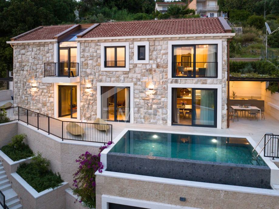 SLANO, DUBROVNIK - Luksuzna Villa 180m2 (prodaja)