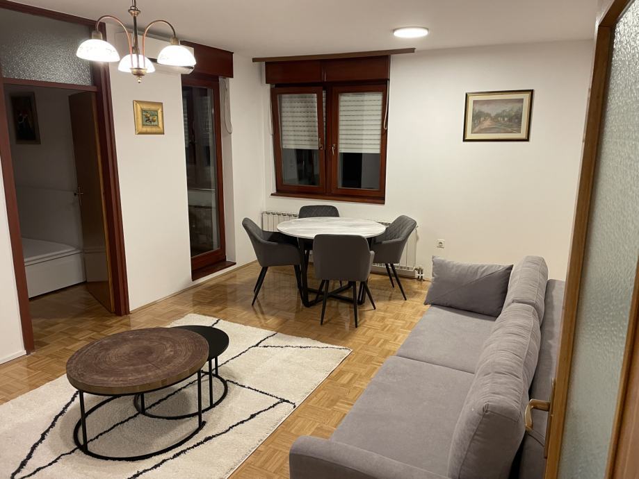 ŠPANSKO, DVOSOBAN STAN - 50 m2 - BALKON (iznajmljivanje)