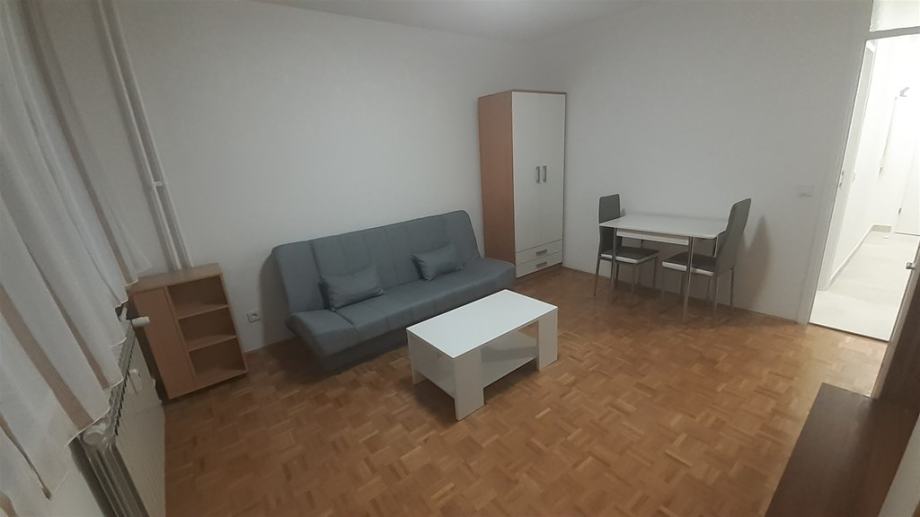 ŠPANSKO, JEDNOSOBAN STAN 30 m2 (iznajmljivanje)