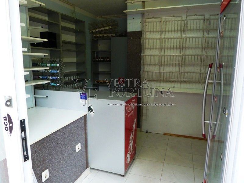 Špansko, Trg 101. Brigade, 1 sobni lokal, 10 m2, 1200 kn (iznajmljivanje)