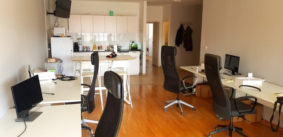 Split, Brda, 2-s stan, 72m2+ 5,5m2 balkon- 194 000 EUR (prodaja)