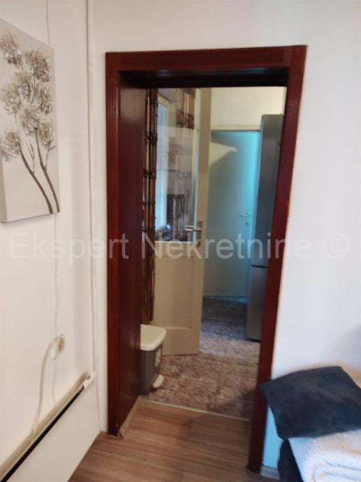 Split,Brda,trosoban stan 65m2,mogučnost nadogradnje (prodaja)