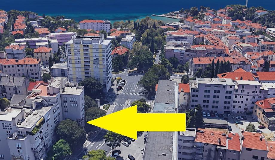 Split (Centar) - atraktivni dvoetažni poslovni prostor 78 m2 (prodaja)
