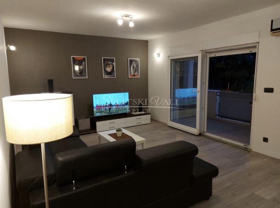 Split, Firule: blizu bolnice i MEFST-a trosoban stan dugoročno ...