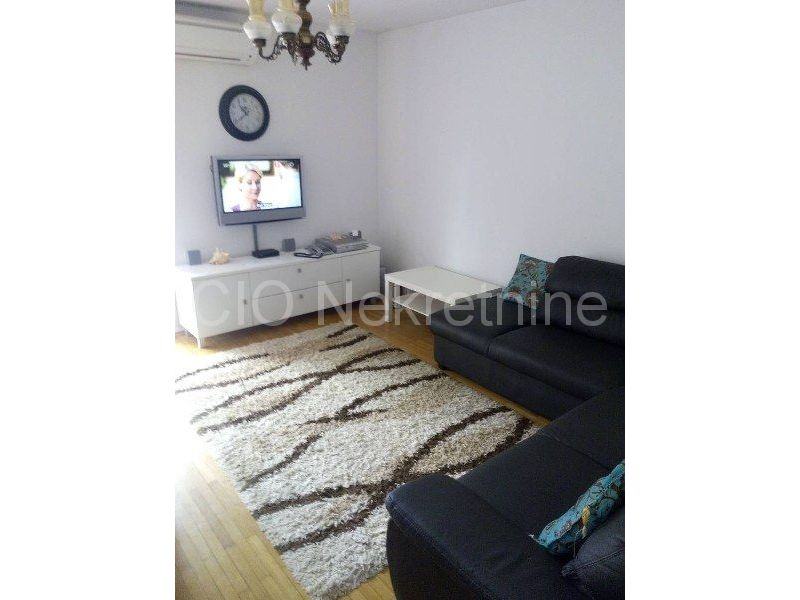 Split, Firule, trosoban stan, prodaja (prodaja)