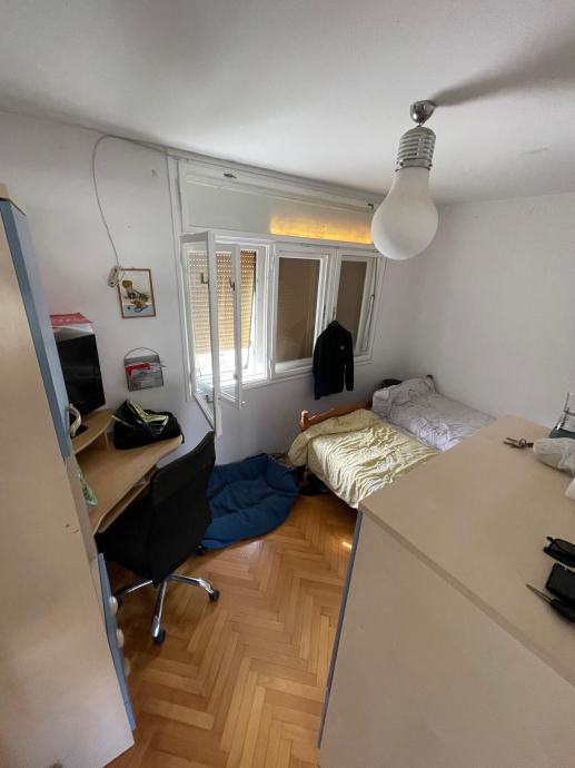 SPLIT, GRAD, 98m2, TROSOBNI, VELIKA TERASA (prodaja)