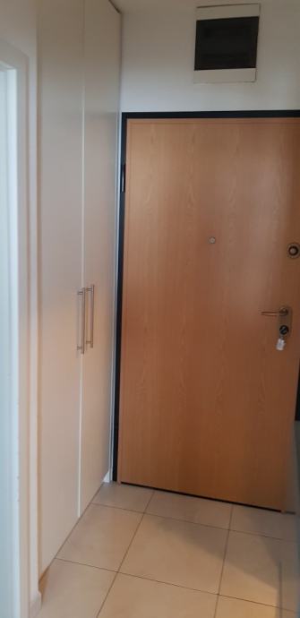 Split mejaši 32 m2 + garažno mjesto (prodaja)