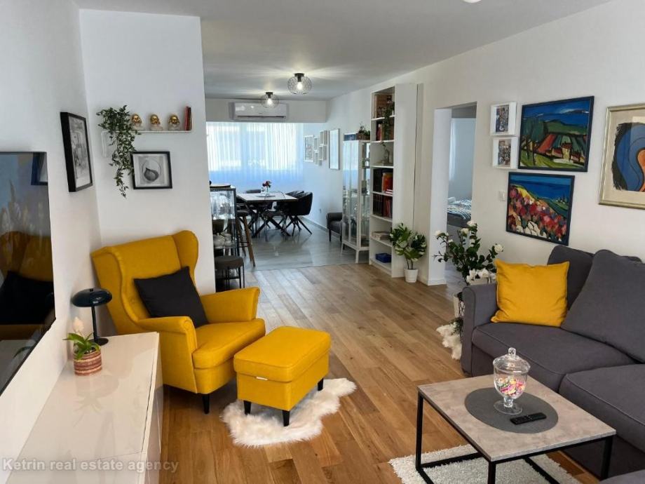 Split/Mertojak/NEW modern two bedroom apartment*** (iznajmljivanje)