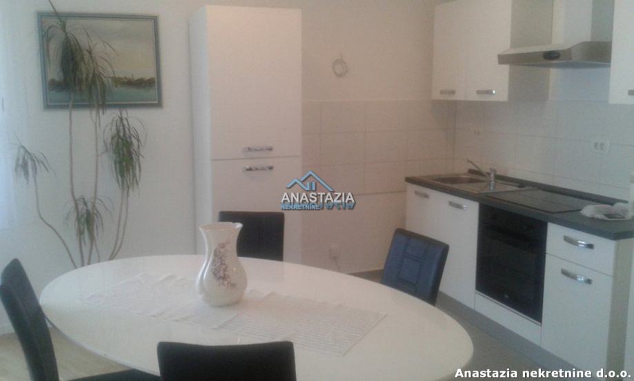 SPLIT PAZDIGRAD (NOVOGRADNJA) JEDNOSOBAN NOVO OPREMLJEN STAN 40M2 ...