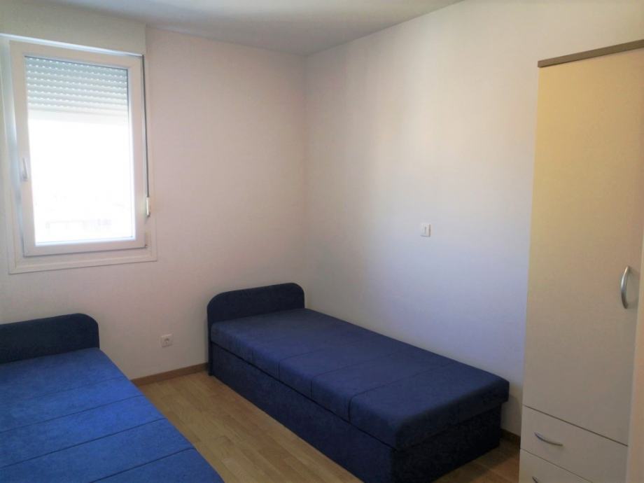 Split, Poljička cesta, 1-s stan, 35m2 + garažno mjesto- 400 EUR ...