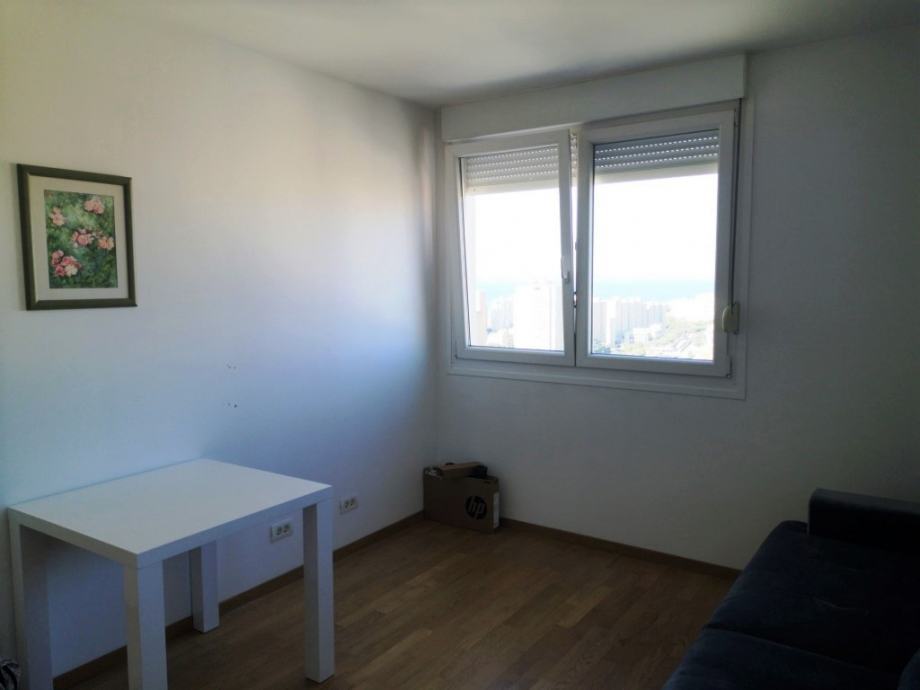 Split, Poljička cesta, 1-s stan, 35m2 + garažno mjesto- 400 EUR ...